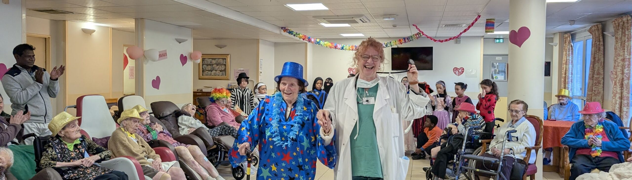 Mardi-Gras en folie à la résidence Georges Léger 🎭 - Groupe SOS Seniors